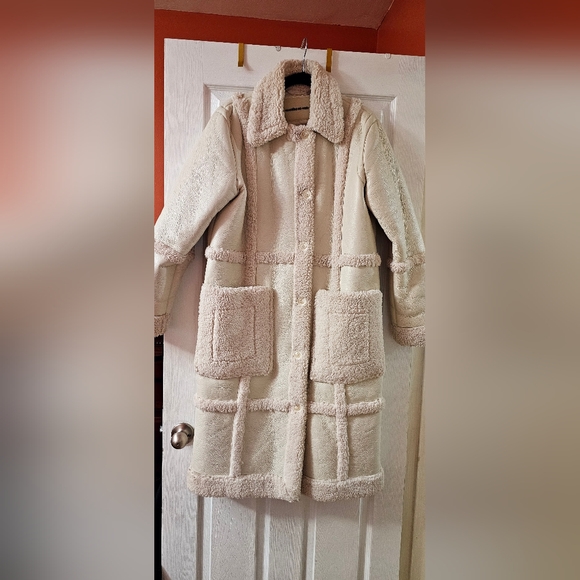 Maniere De Voir | Jackets & Coats | Maniere De Voir Cream Sherpa Coat ...